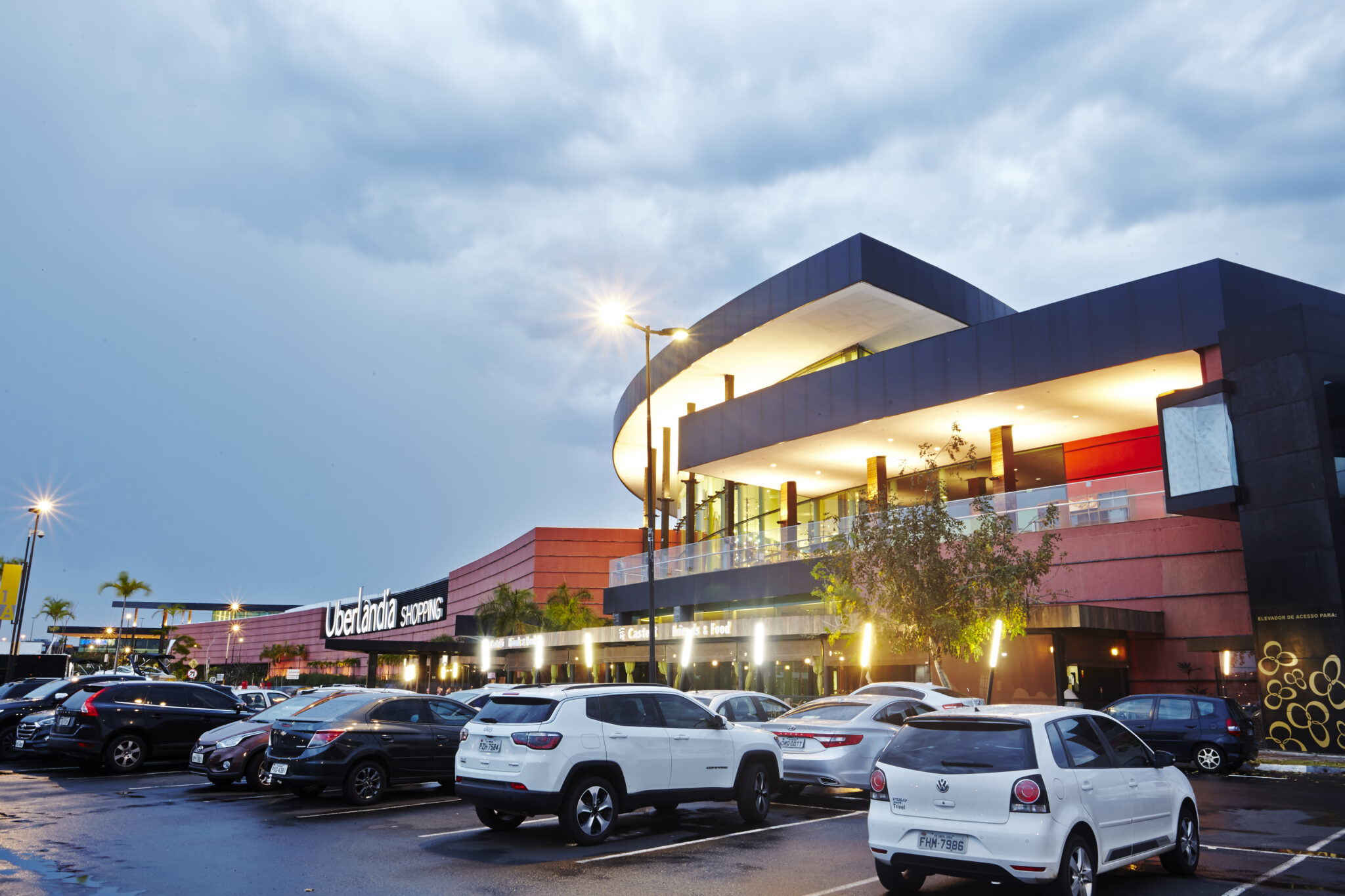 Shopping Centers - HSI